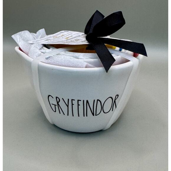 Rae Dunn | Kitchen | Rae Dunn Harry Potter 4 Houses Measuring Cups New ...